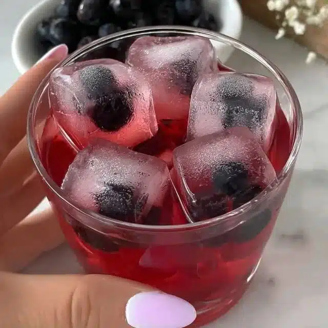 Spooky Eyeball Ice Cubes